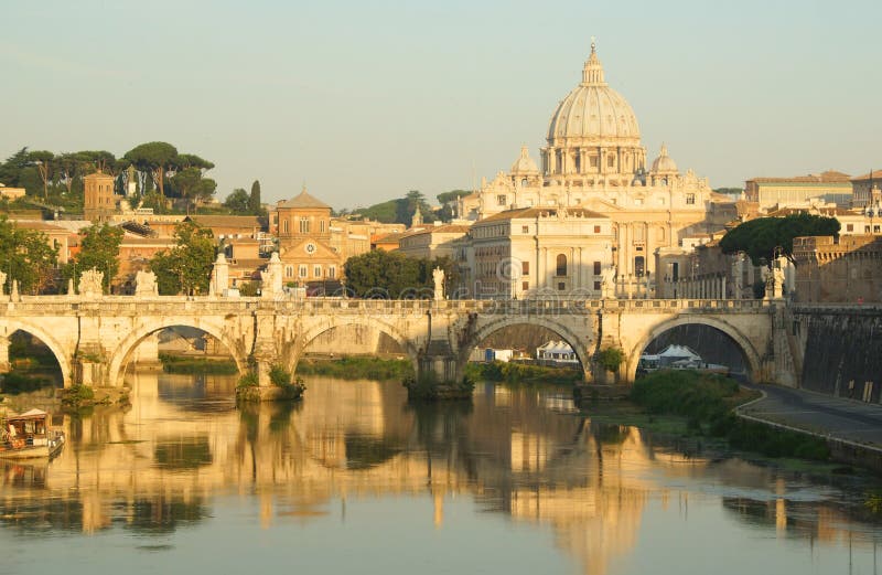 Summer morning in Rome stock image. Image of july, river - 129865905