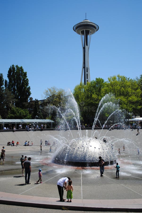 Summer in Seattle editorial stock image. Image of center - 19772069