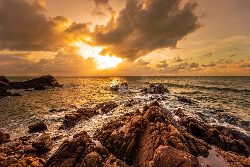 Summer Sunset View on the Beach Stock Image - Image of coast, ocean ...