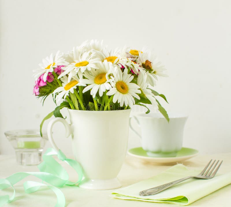 Summer table setting stock image. Image of decoration - 55725069