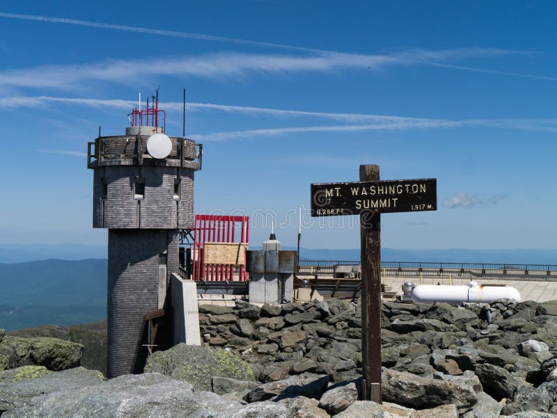 Summit of Mount Washington stock photo. Image of hampshire - 25226158