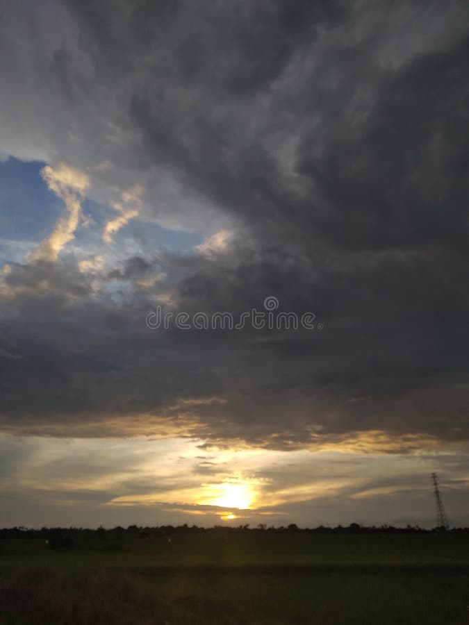Sun cloud light stock photo. Image of wave, evening - 221680892