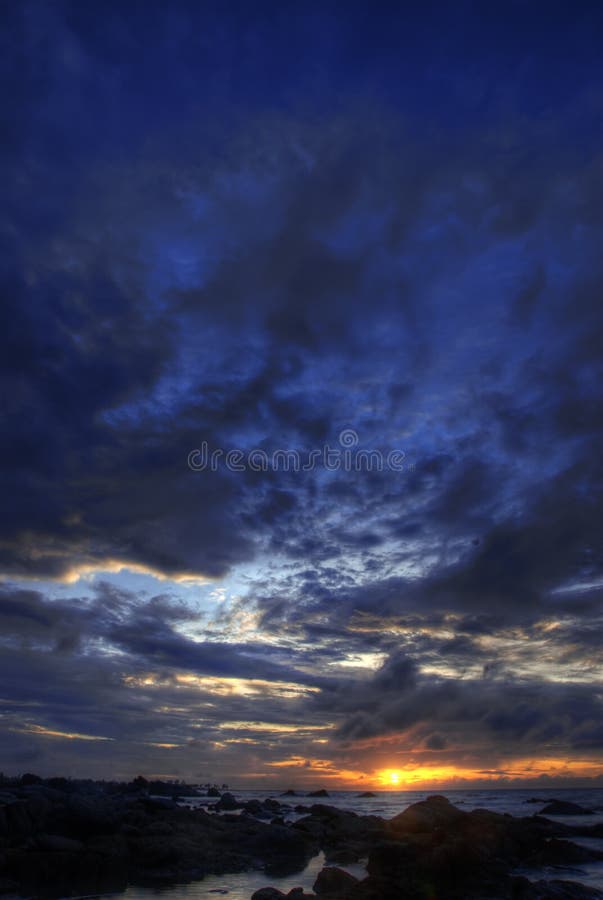 Sun en mer photo stock. Image du thaïlande, course, bleu - 4865156