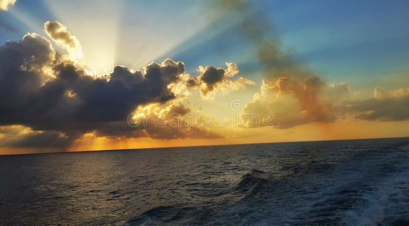 Sun, Sky , Cloud, Hide, Rain Stock Photo - Image of rain, hide: 159082560