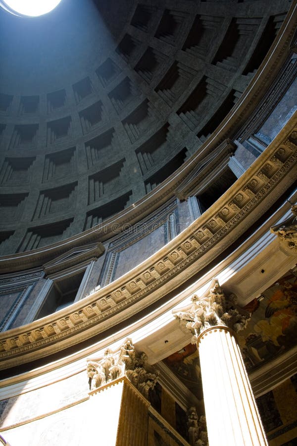 Sun in Pantheon editorial stock photo. Image of archeology - 10162608