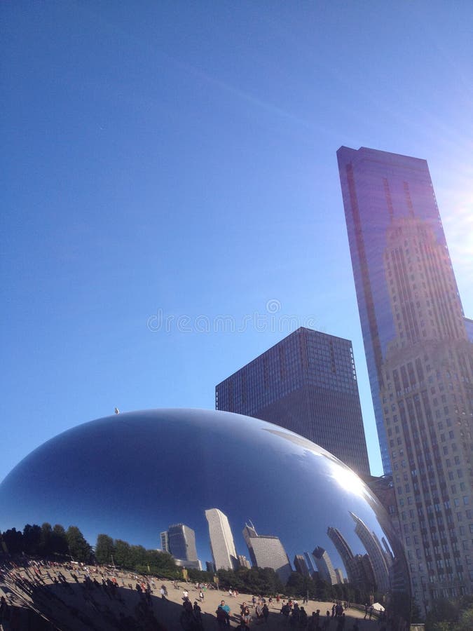 Chicago Cloud Gate the Bean at Millennium Park Editorial Image - Image ...