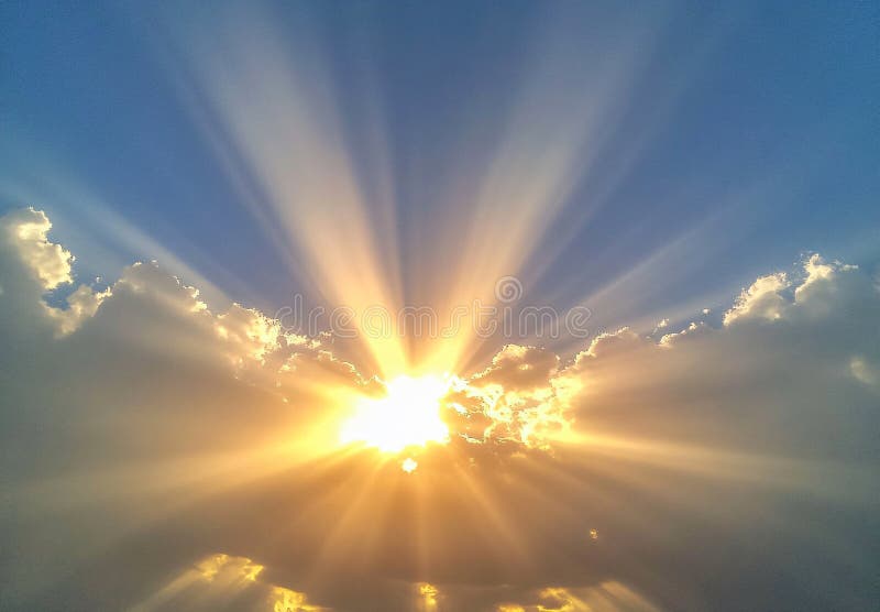 Sun Rays Breaking through Clouds, Hopeful Sky Stock Illustration ...
