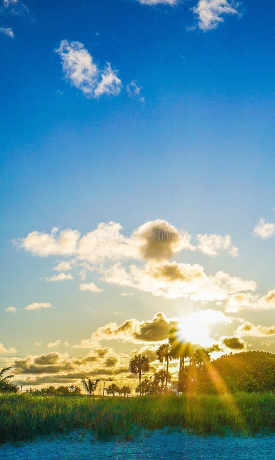 Sun Rays, Sun rays shooting through