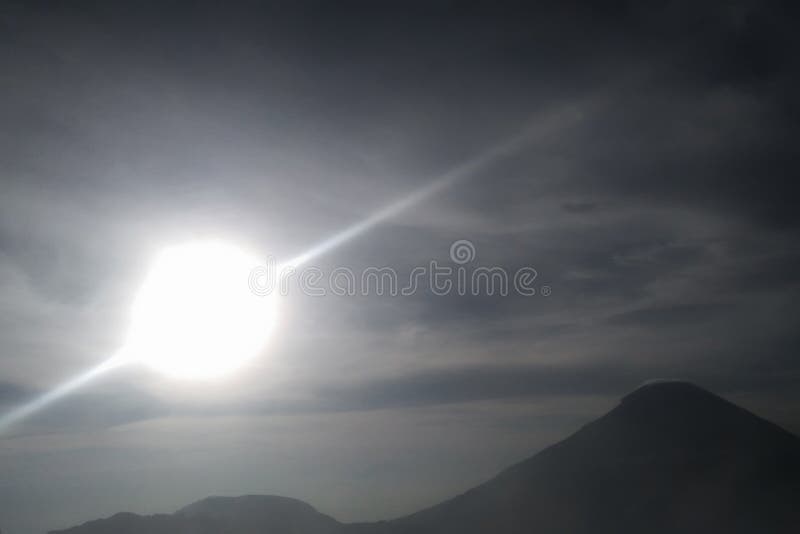 The Sun Rises from the East Stock Photo - Image of reflection, horizon ...