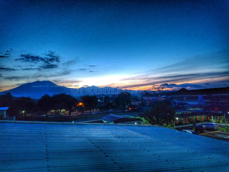 The Sun Rises from the East Stock Photo - Image of sunset, horizon ...