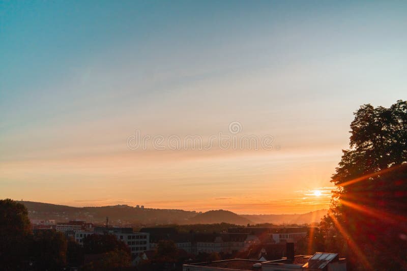 Sun Rising on the Horizon Early in the Morning Stock Image - Image of ...