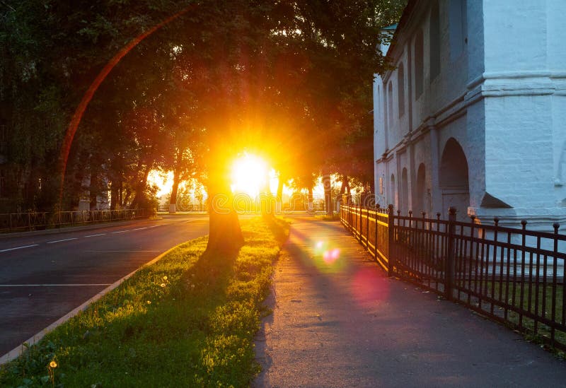 The Sun`s rays at dawn stock photo. Image of danger - 121457122