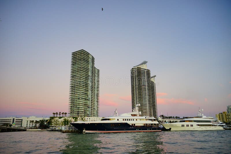 Cruise from Miami To Bahamas Stock Image - Image of ocean, united: 43686987