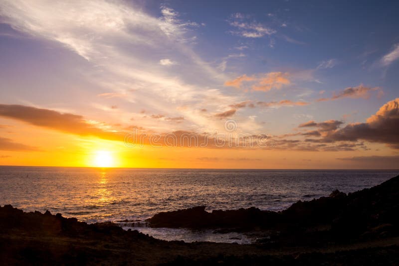 Sun Setting on the Ocean stock image. Image of light - 144961985