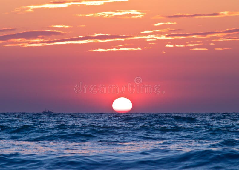 Sun shine stock photo. Image of color, glow, nature, shore - 25477388