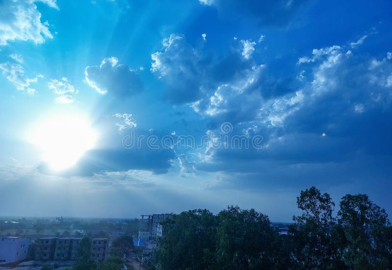 Sun Shining in Daylight Background, Sky Background, Natural Scenery ...