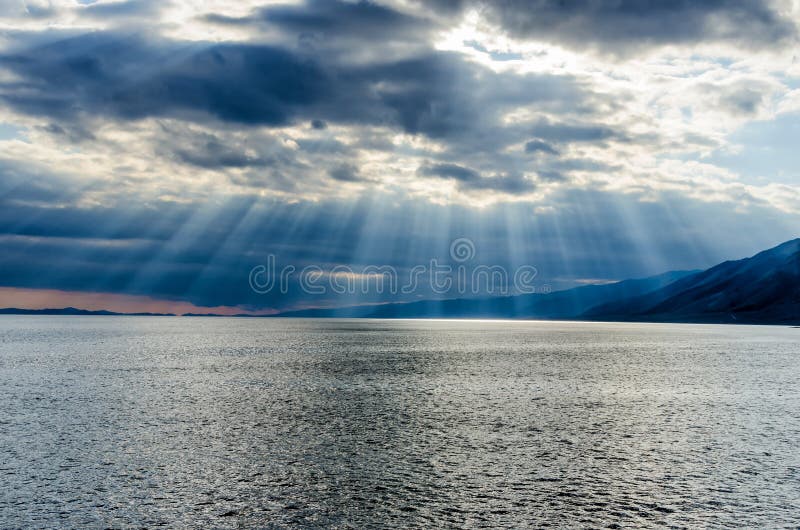 Sun Shining through Thick Cloudy Sky, Silver Lining Stock Photo - Image ...