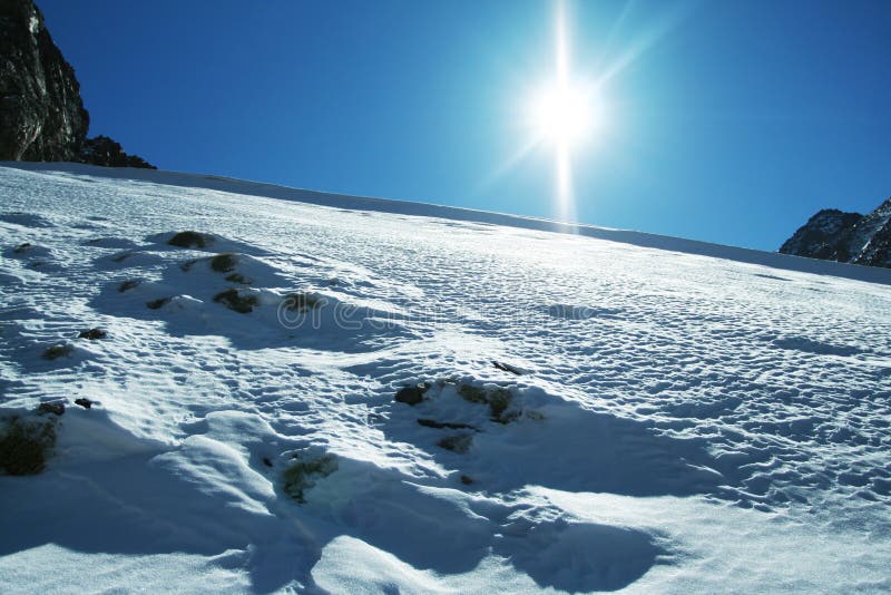 Sun and snow stock image. Image of cold, hike, crystal - 5622253