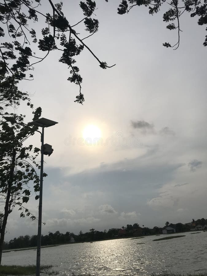 Sun and water stock image. Image of shine, nature, water - 266096365