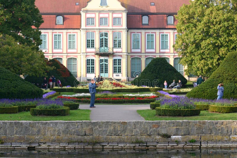 Sunday Park Stroll Picture. Image: 365275