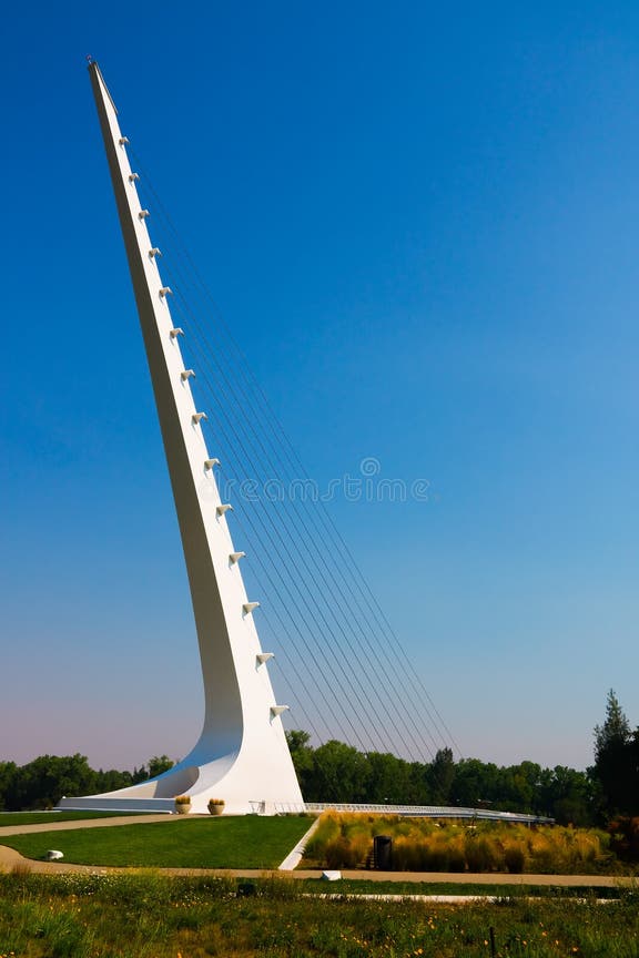 Sundial Bridge editorial photography. Image of nature - 5471417