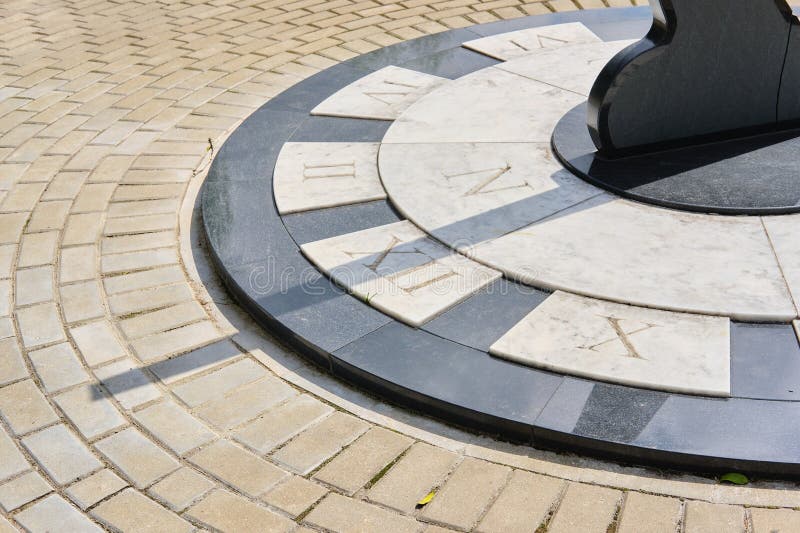 Sundial Showing Noon in the Park. Determination of Time Stock Image ...