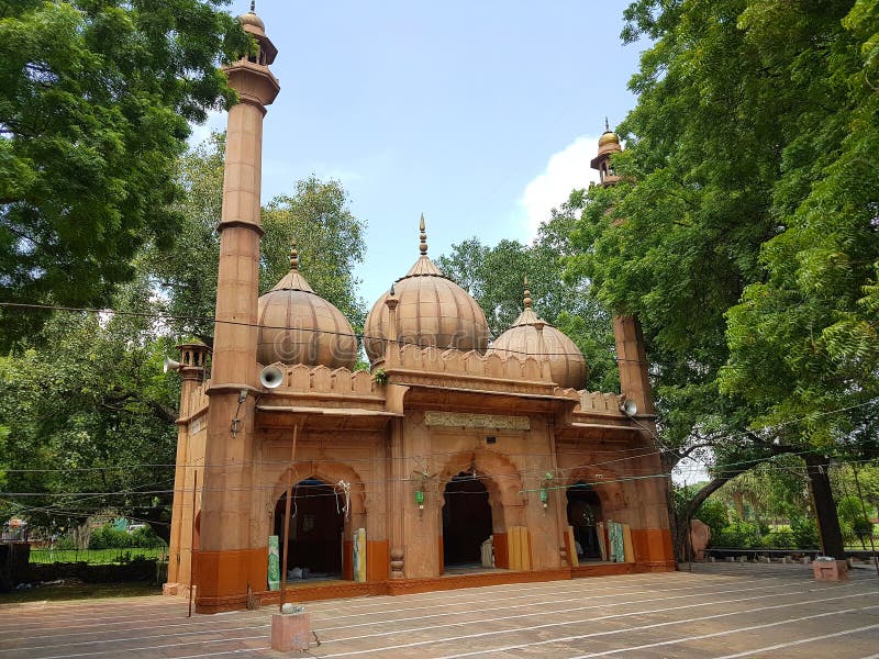 Sunehri masjid stock image. Image of built, masjid, 1751 - 98502035