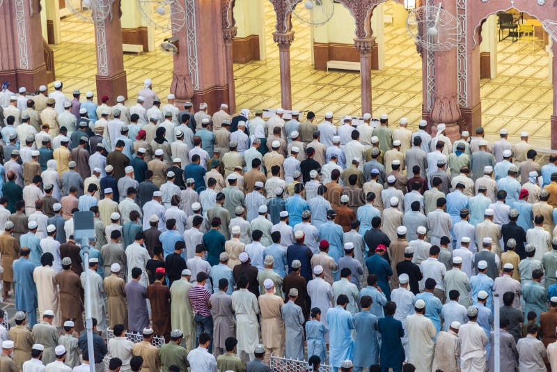 Peshawar, Pakistan - October 2021: Street Market Men in Traditional ...