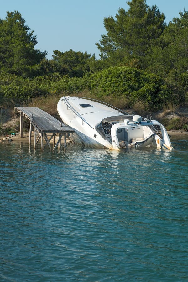 Sunk Speedboat stock image. Image of trees, motorboat - 25452371