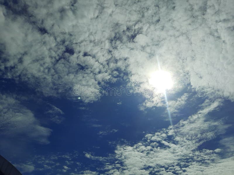 Clear Sky and Sun and Cloud Stock Photo - Image of blue, lookup: 122863502