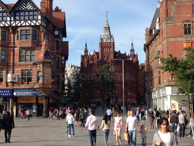 Sunny day in Nottingham editorial image. Image of sunny - 42918325