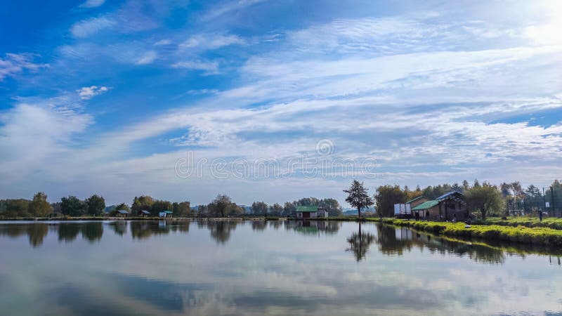 Sunny Day on the Perfect Lake. Autumn Lake with Reflection on the Water ...