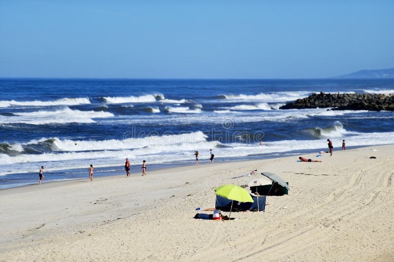 Sunny Day Scene at the Ocean Editorial Photography - Image of ...