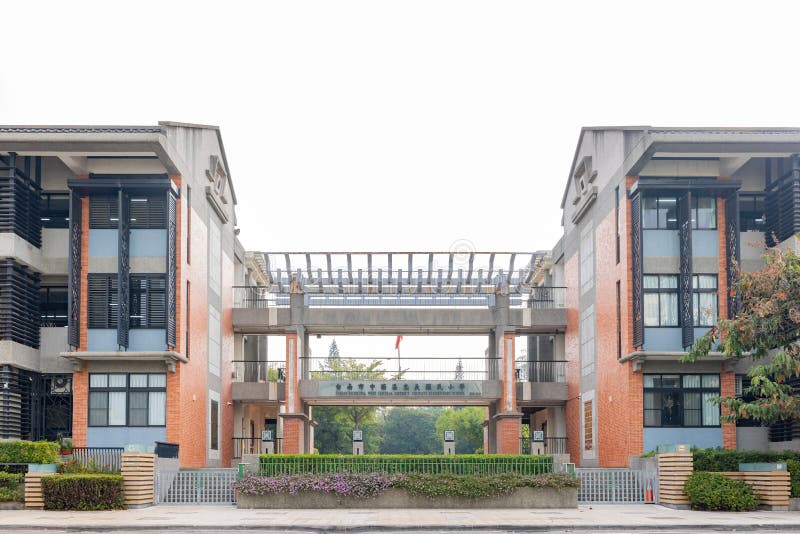 Sunny Exterior View of the Jhongyi Elementary School Editorial ...