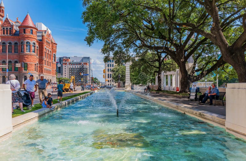 Sunny Exterior View of the Old Red Courthouse Editorial Photography ...