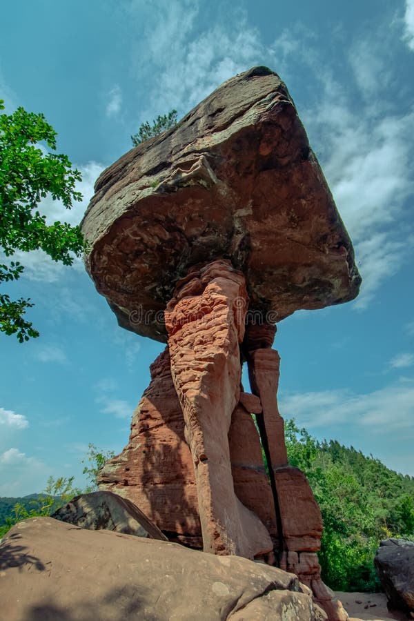 Sunny Scenery of the Devil`s Table in Hinterweidenthal, Germany Stock ...