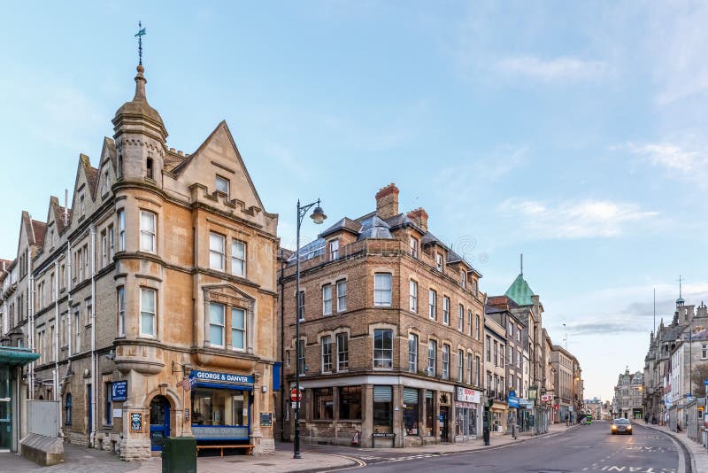Sunny spring day in Oxford editorial image. Image of britain - 69001525