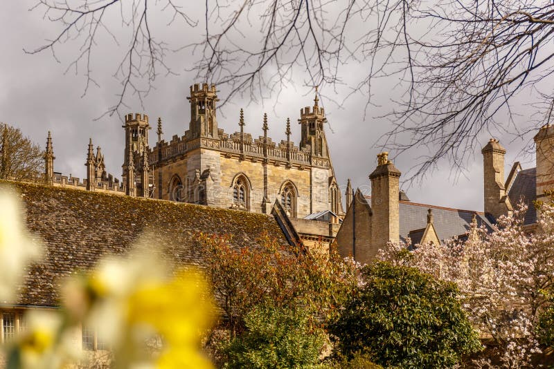 Sunny spring day in Oxford editorial stock photo. Image of blossoming ...
