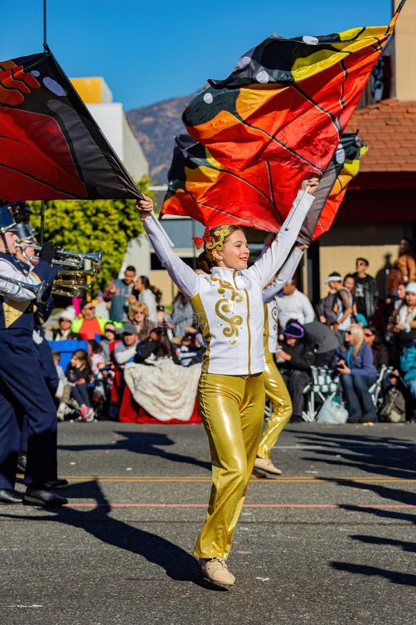 Sunny View of the Famous Rose Parade Editorial Photo - Image of ...