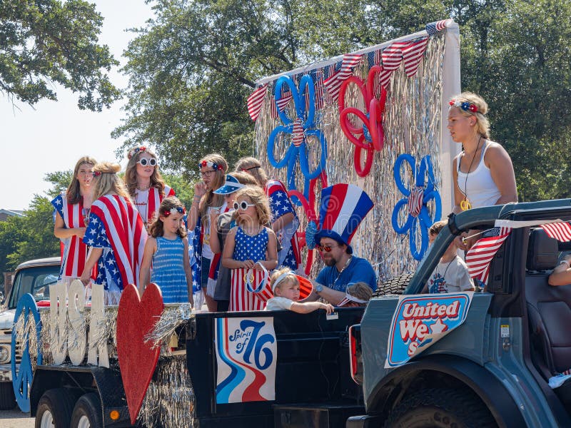 Sunny View of a July 4th Community Parade in Dallas Editorial Image ...