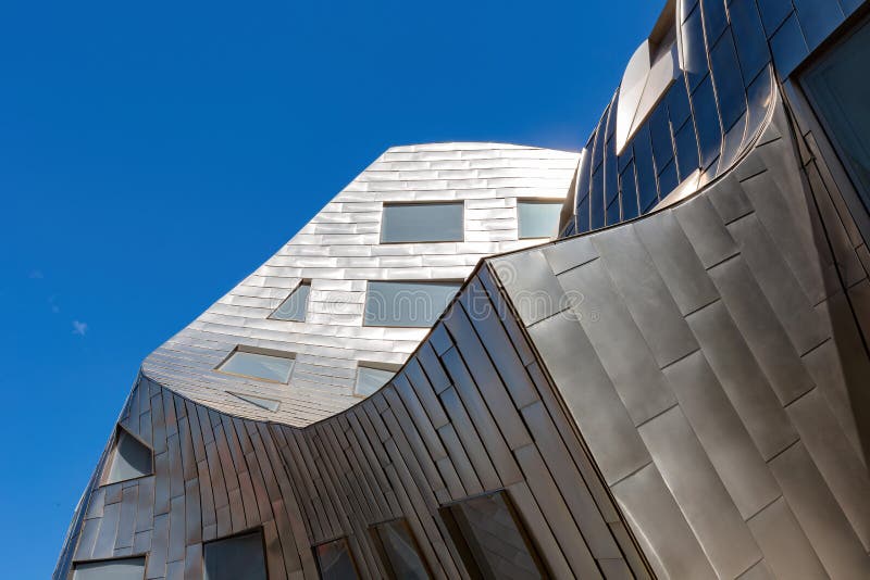 Sunny View of the Keep Memory Alive Event Center Editorial Photography ...