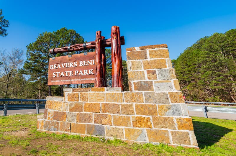 Sunny View of the Sign of Beavers Bend State Park Editorial Stock Image ...