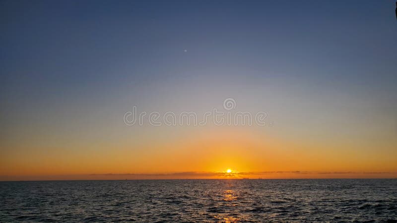 Sunray stock photo. Image of sunray, ocean, arrays, tropical - 160735090
