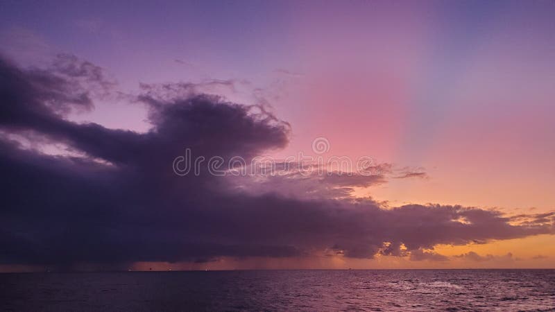 Sunray stock photo. Image of sunray, tropical, ocean - 160735496