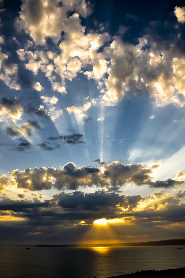 Lights Trace Sunbeams Stock Photos - Free & Royalty-Free Stock Photos ...