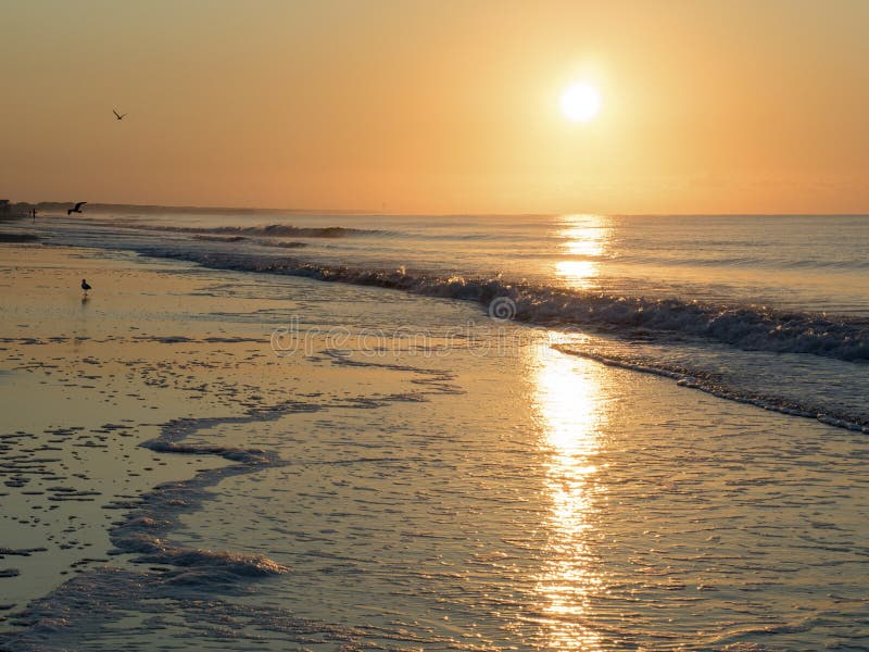 Sunrise on the Atlantic Ocean Stock Image - Image of ocean, atlantic ...