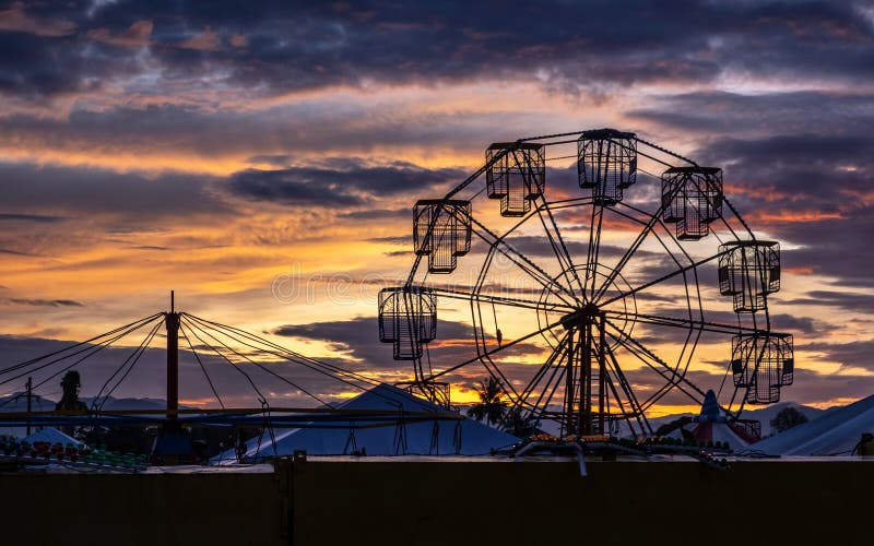 Sunrise at the Back of Ferris Wheel Stock Image - Image of recreational ...