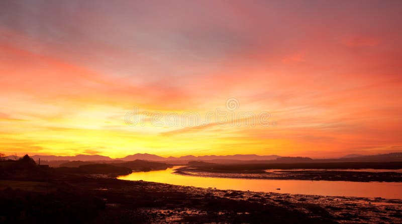 Sunrise at Four Mile Bridge Stock Image - Image of north, boat: 22111617