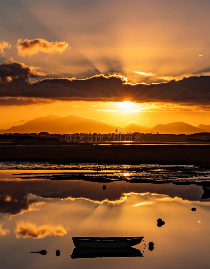 Sunrise at Four Mile Bridge Stock Photo - Image of north, mile: 323753620