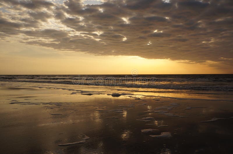 Sunrise Glow at Hilton Head Stock Image - Image of brisk, carolina ...